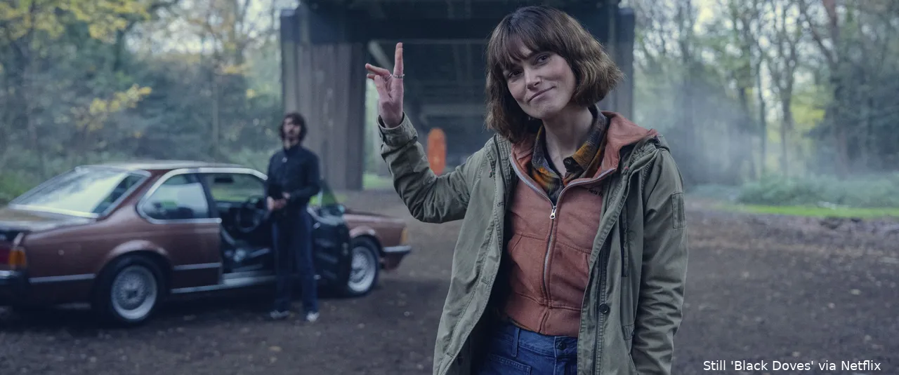 Recensie: 'Black Doves' – Nieuwe Netflix-serie met Keira Knightley en Ben Whishaw